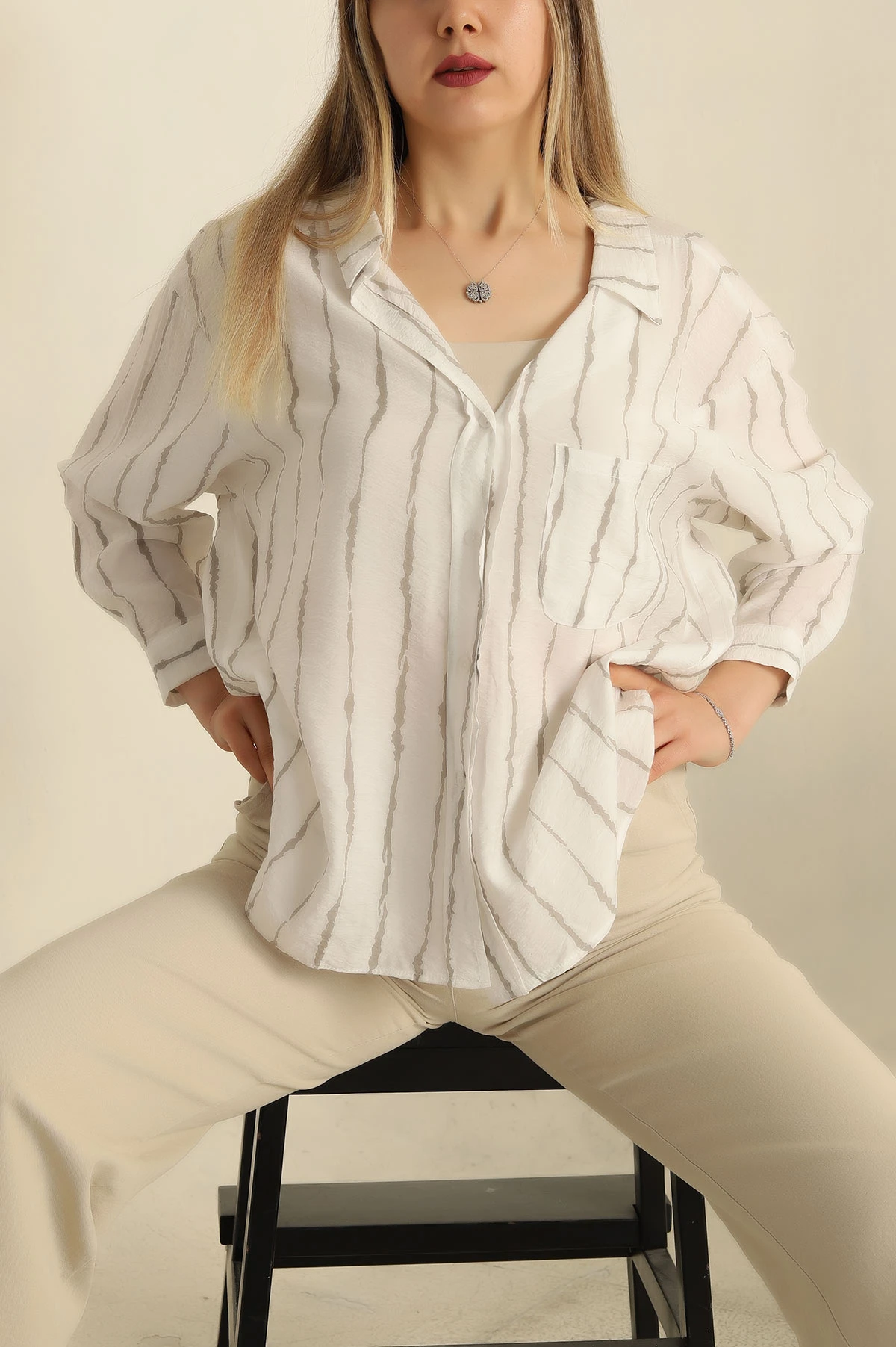 Beyaz Keten Çizgili Bayan Gömlek 259934 | ModamızBir | Modamizbir.Com