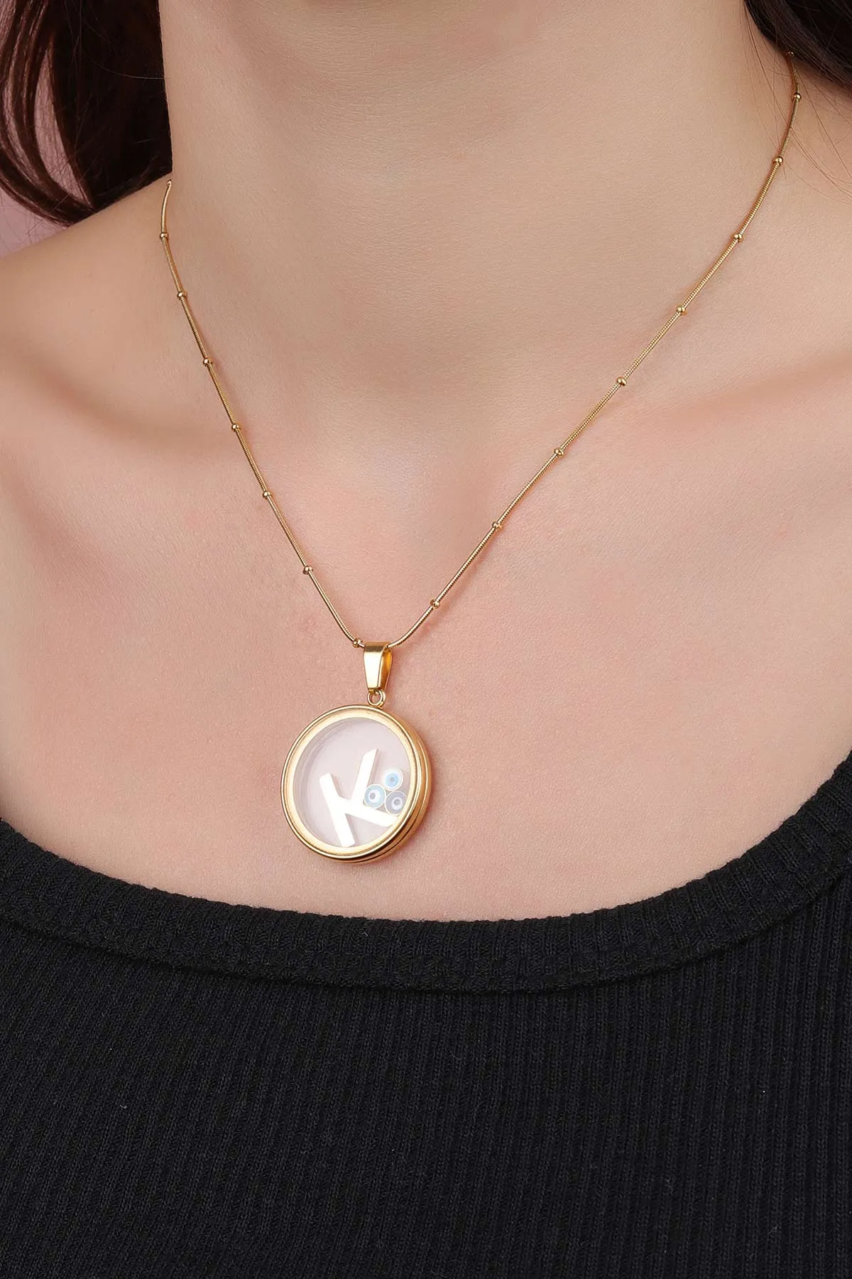 Gold K Harfli Nazar Boncuk Detaylı Madalyon Model Çelik Kolye 313618