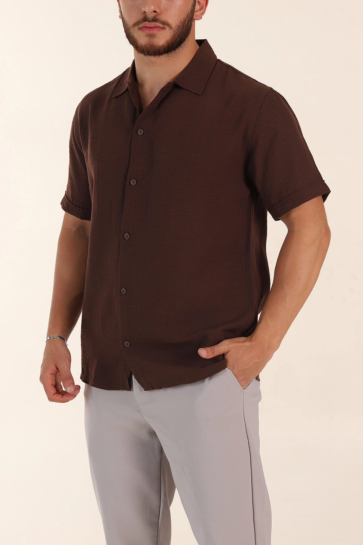 Kahverengi Relaxed Fit Kısa Kollu Basic Erkek Gömlek 370048