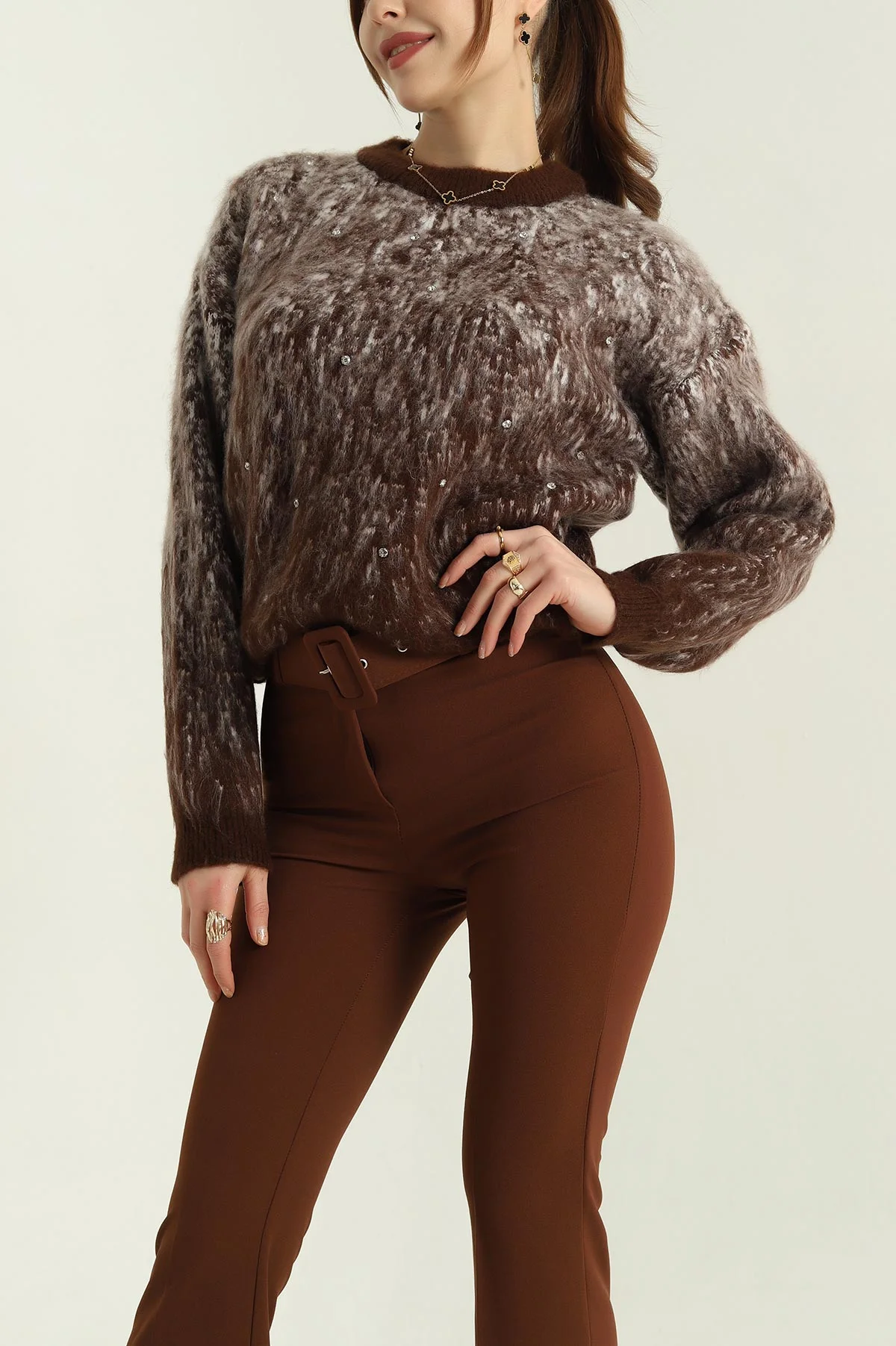 Kahverengi Taşlı Şardonlu Bayan Triko Kazak 335350