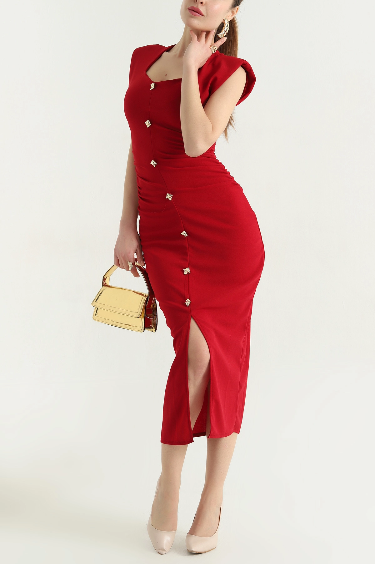 Kırmızı Vatkalı Büzgülü Düğme Tasarım Crep Elbise 340041