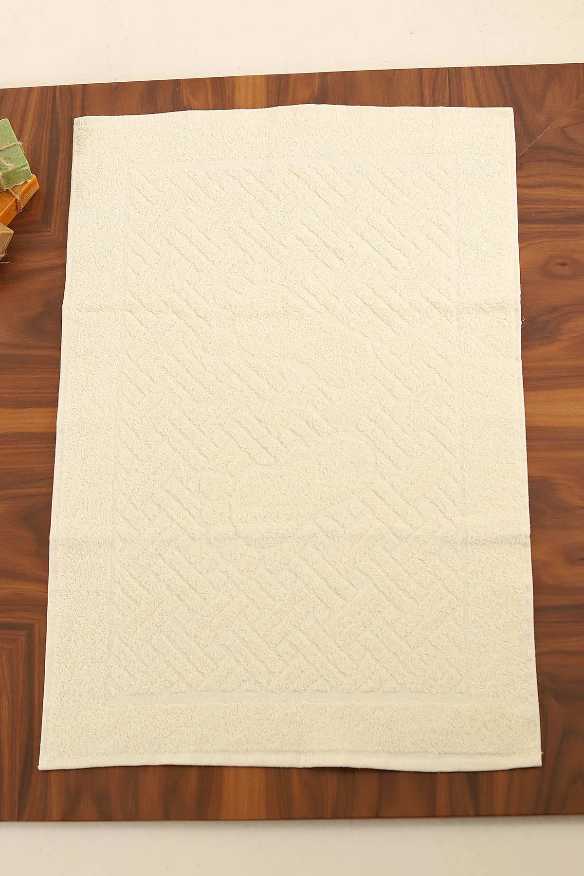 Krem 50x70 Desenli Ayak Havlusu 175gr 288091