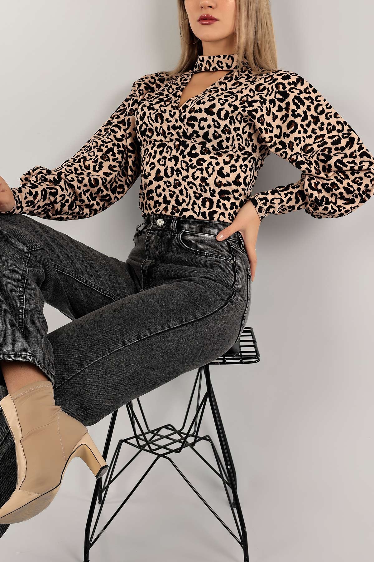 Leopar Kruvaze Yaka Bluz 137586 | ModamızBir | Modamizbir.Com