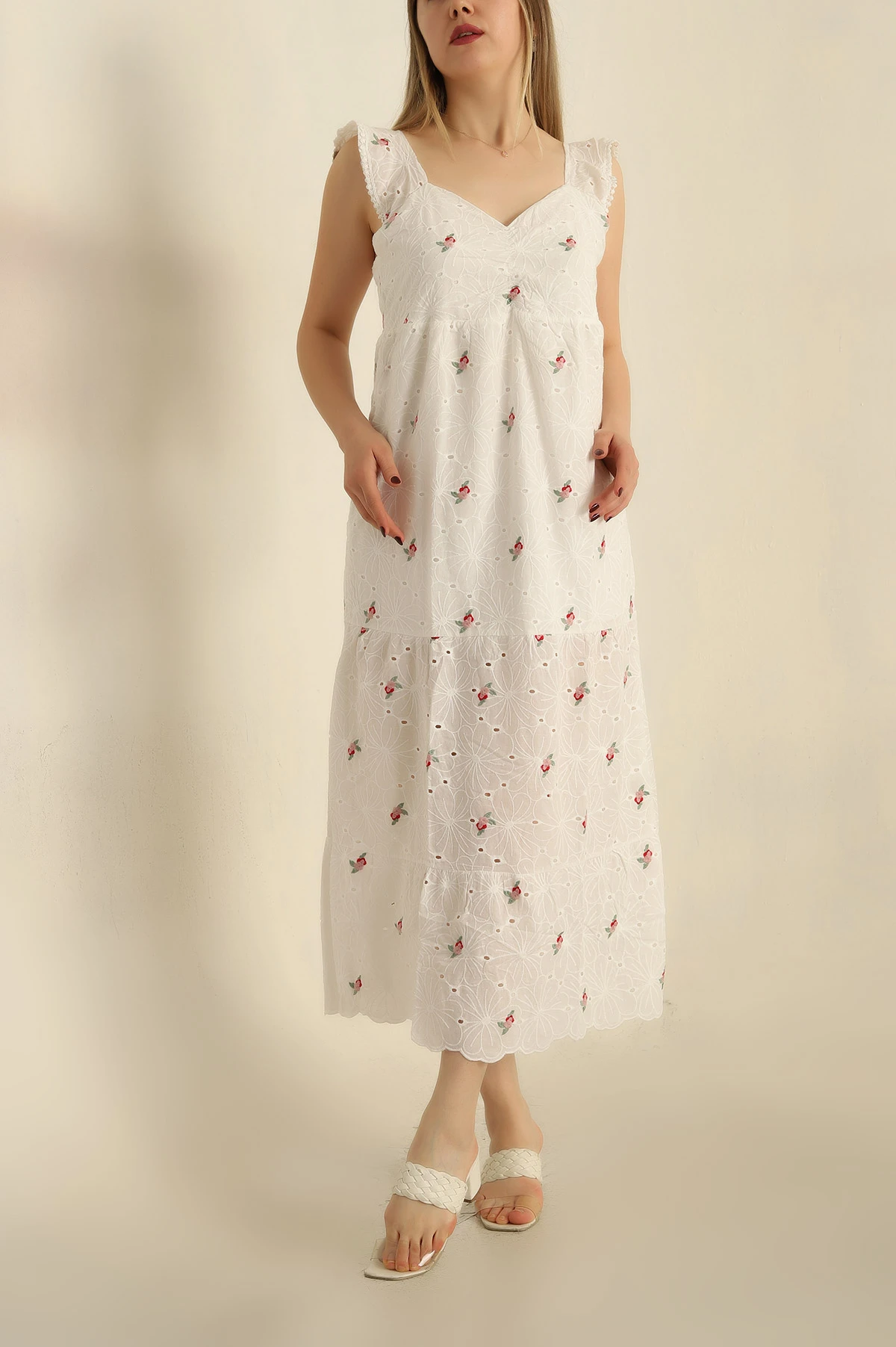 Nakış İşlemeli Fisto Keten Elbise 266666 | ModamızBir | Modamizbir.Com