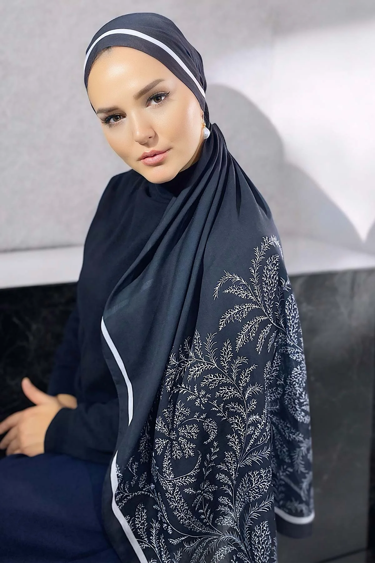 Siyah 180X70 cm Dijital Baskı Flovery Desenli Pamuk Şal 335033