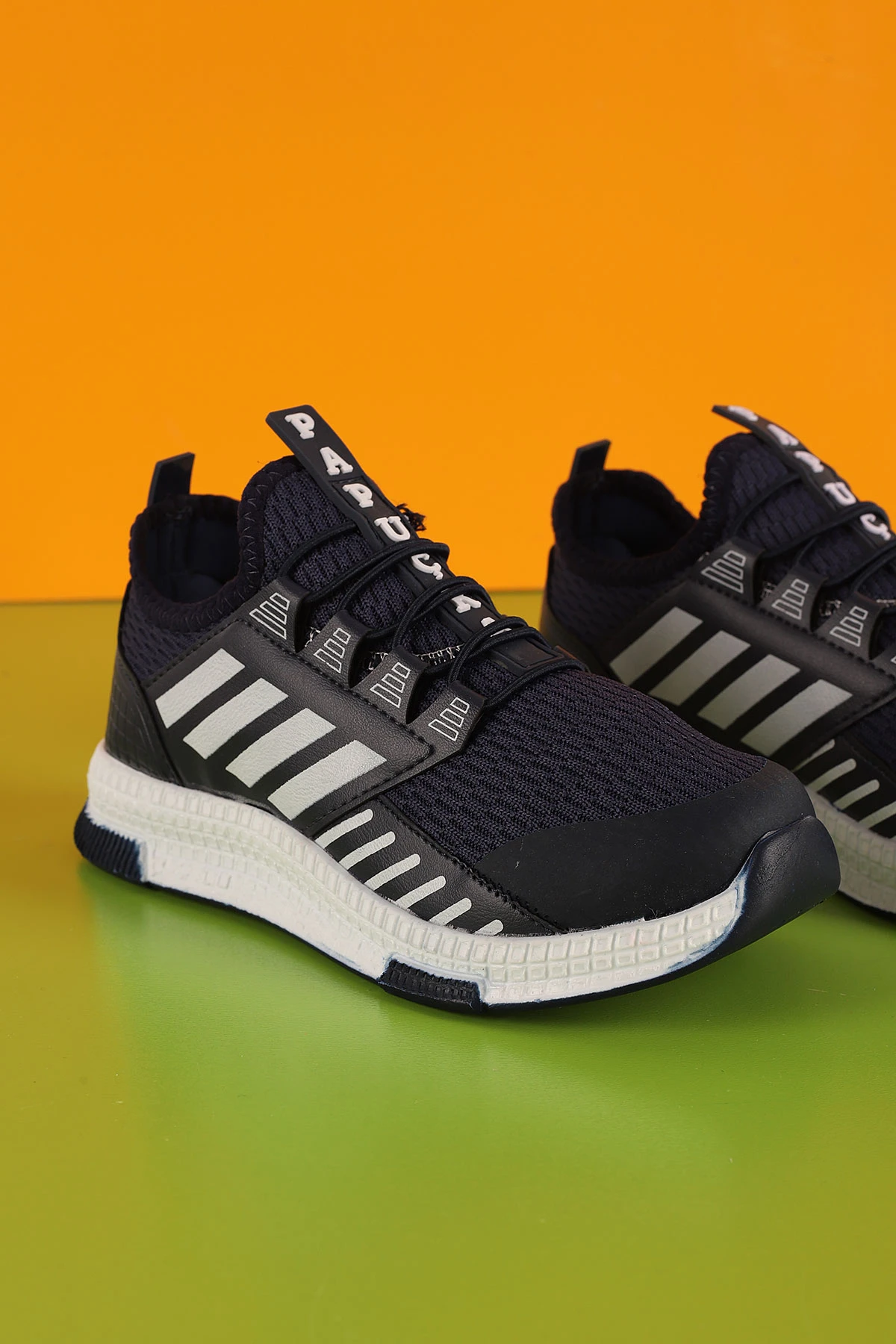 Siyah Beyaz (26-30 Patik) Çizgi Detay Kalın Taban Çocuk Spor Ayakkabı ...