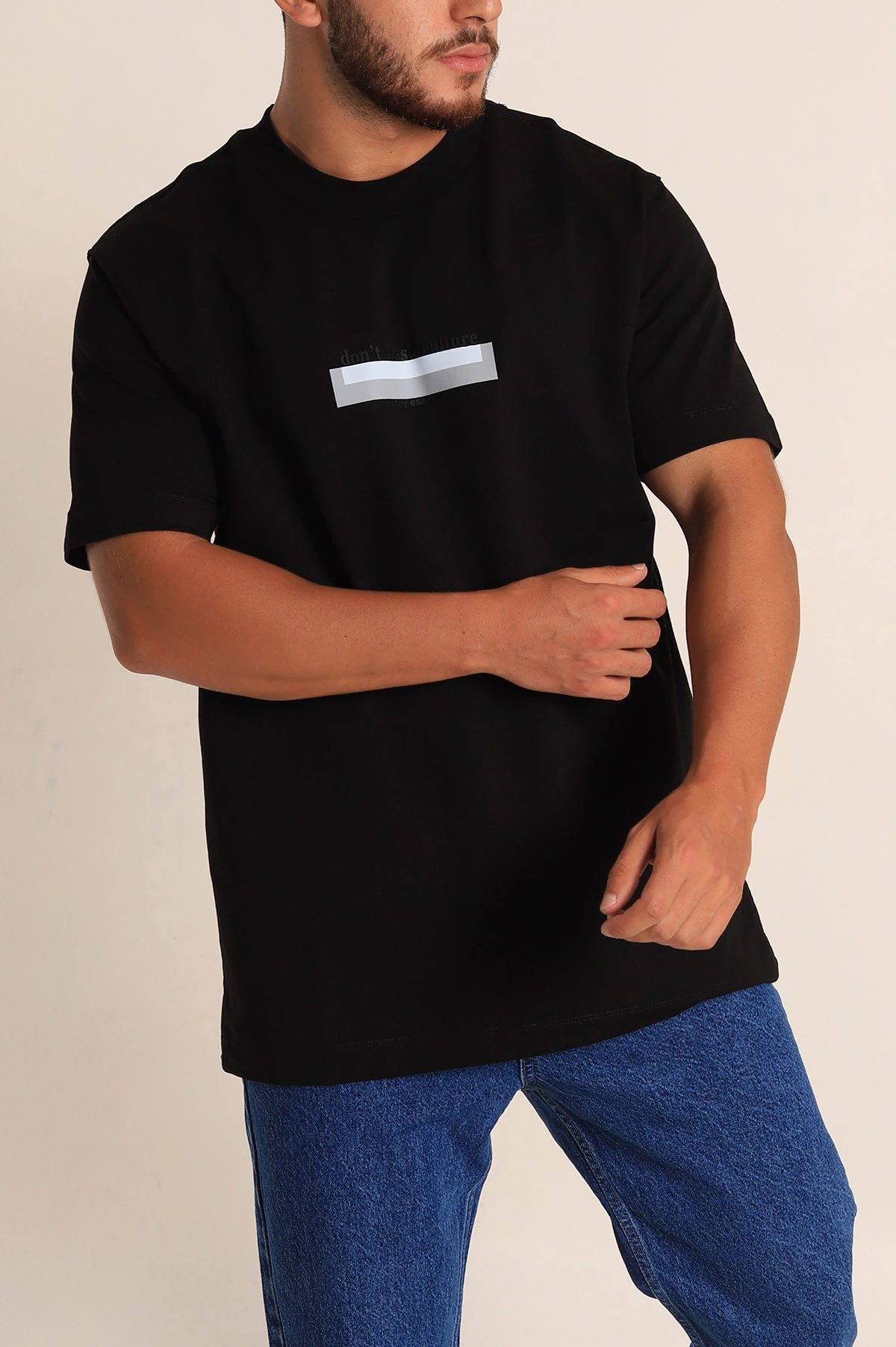 Siyah İki İp Kabartma Yazılı Erkek Tişört 245101