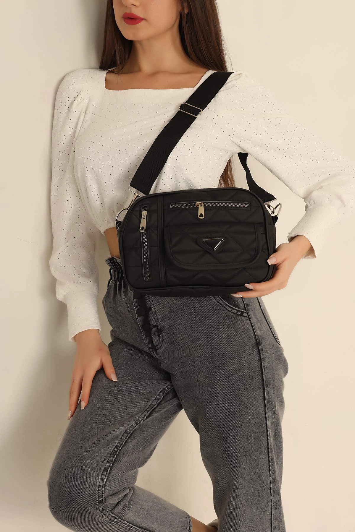 Siyah Kapitone Bol Gözlü Saten Deri Omuz Çantası 229300 | ModamızBir ...