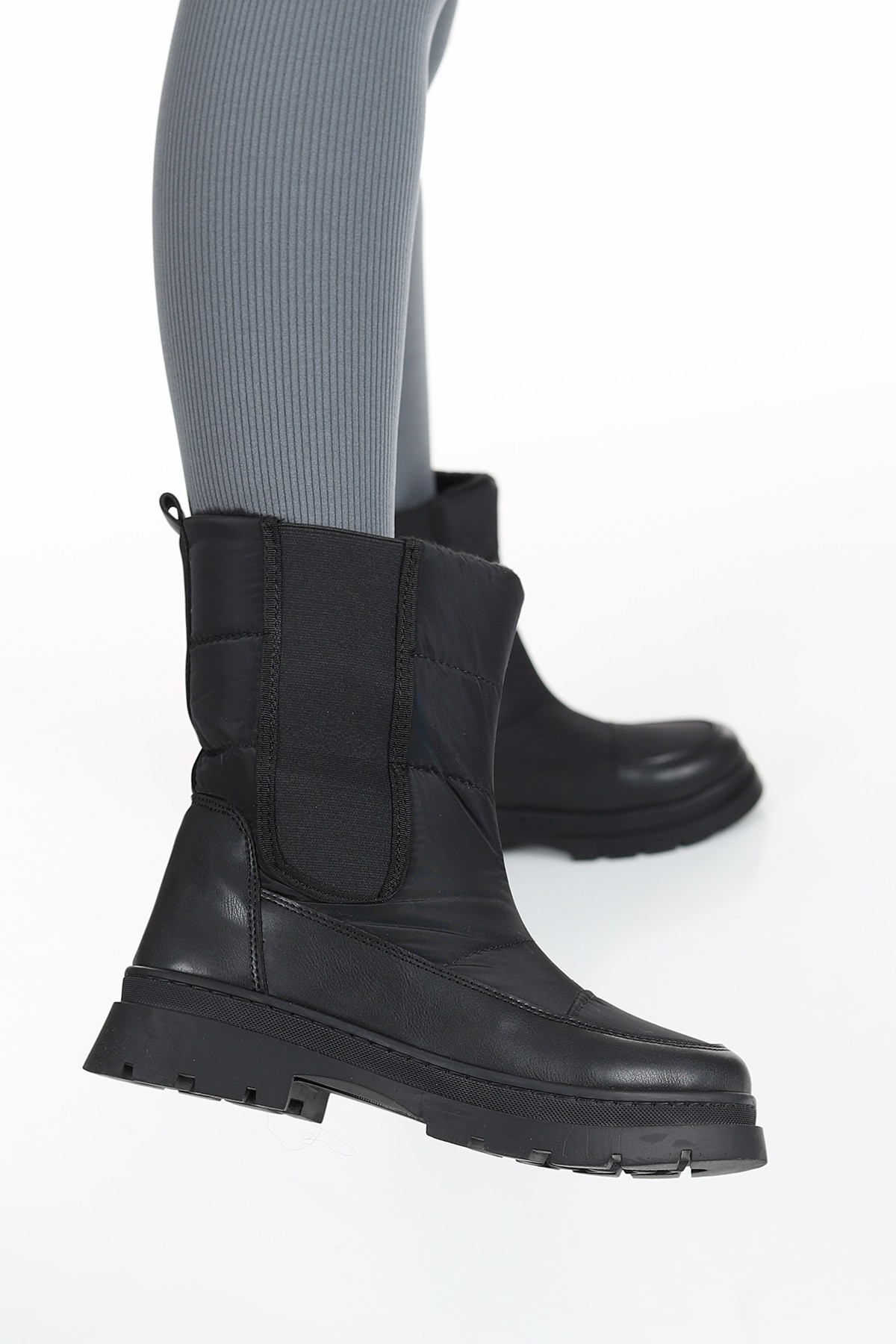 Siyah Kar Botu 128461 | ModamızBir | Modamizbir.Com