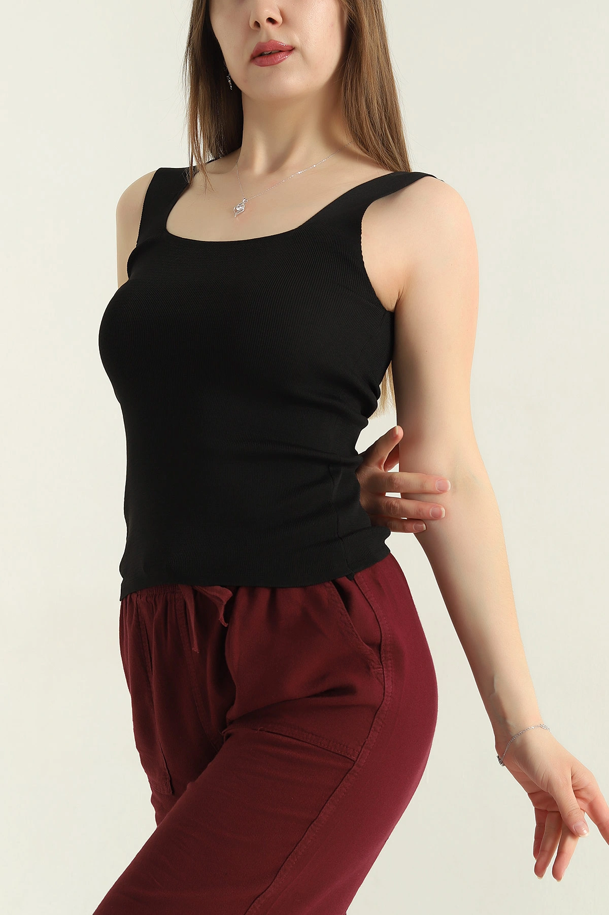 Siyah Kare Yaka Polyemid Triko Atlet Bluz 354891