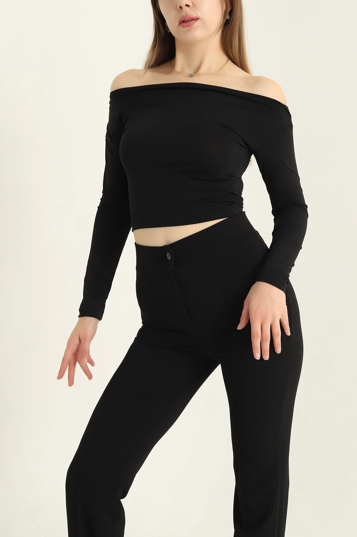 Siyah Sendy Kumaş Kayıkçı Yaka Bluz 319477