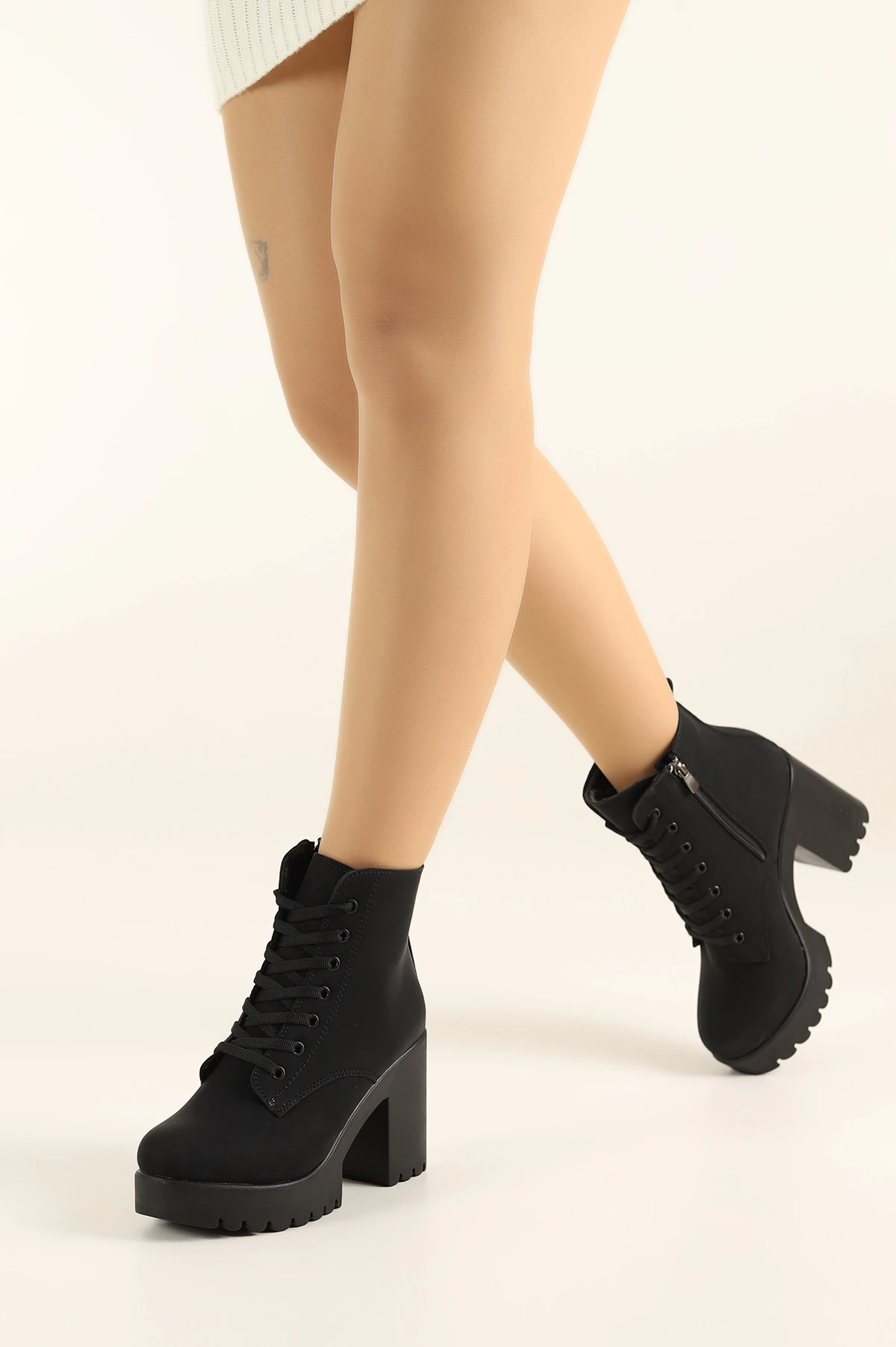 Siyah Zümrüt Platform Topuklu Bağcıklı Fermuarlı Bot 214430 ...