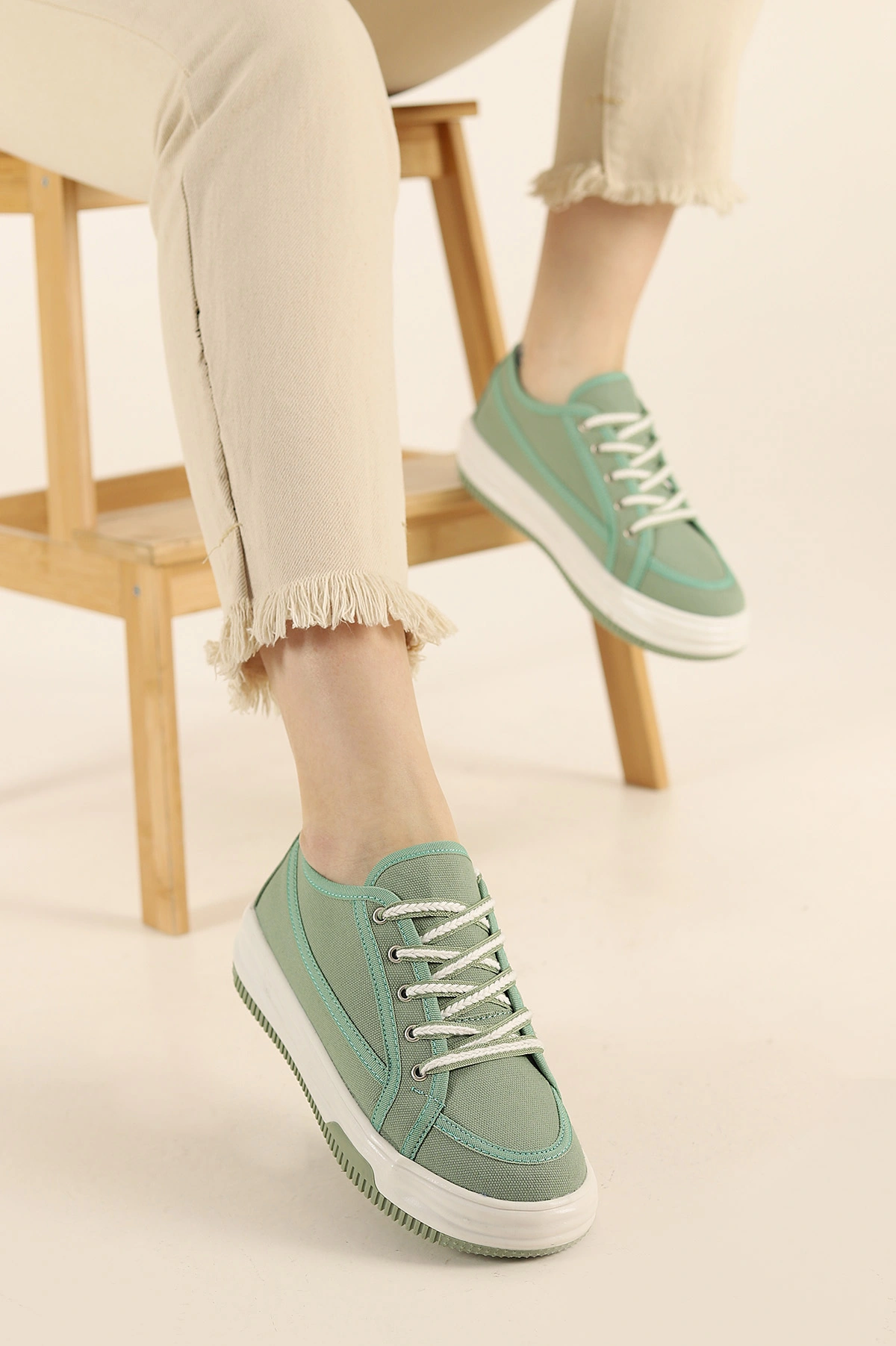 Su Yeşili Kanvas Yüksek Taban Bağcıklı Kadın Spor Ayakkabı 334060