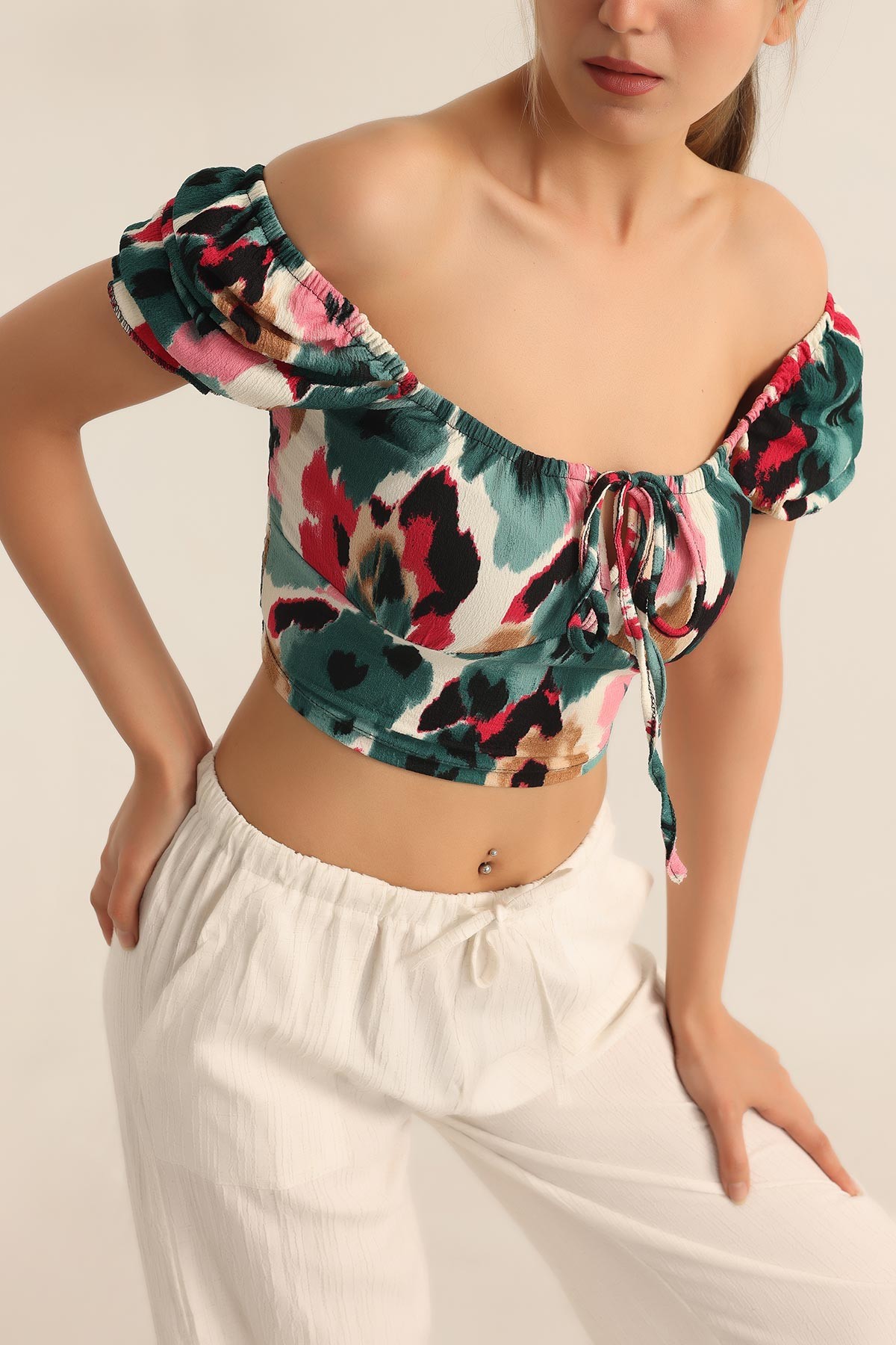 Yeşil Renkli Gipeli Bluz 186726 | ModamızBir | Modamizbir.Com