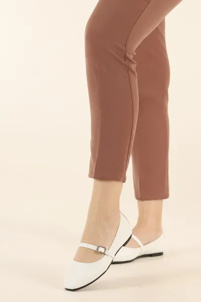 Beyaz Dokulu Kemer Detaylı Kadın Babet Ayakkabı 333396