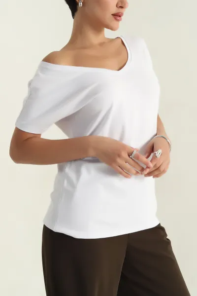 Beyaz Ön Arka V Yaka Bluz 360912