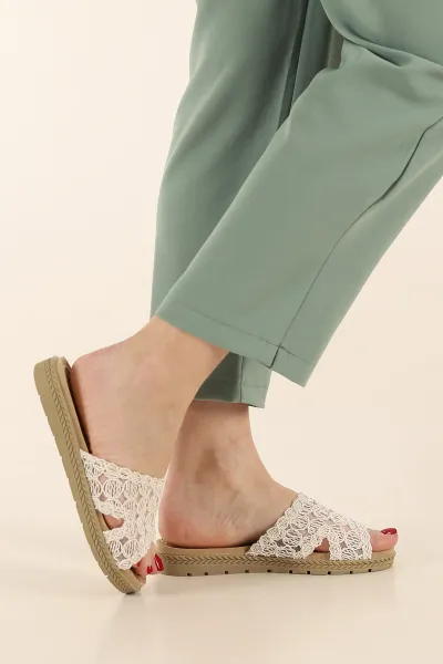 Beyaz Triko Örgü Tasarım Kadın Terlik 347086