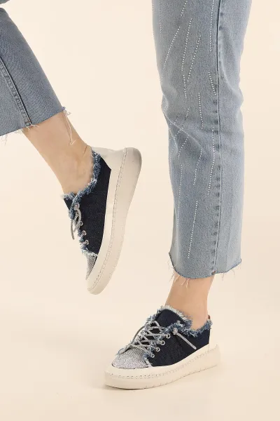 Lacivert Taş Detaylı Taş Bağcıklı Yüksek Taban Kadın Spor Ayakkabı 341295