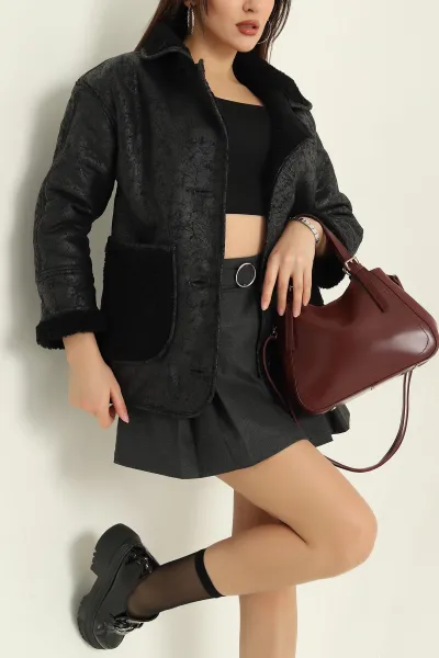 Siyah İçi Komple Kürklü Lamine Bayan Mont 331457